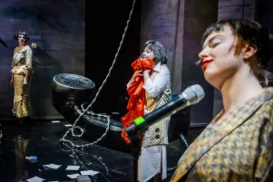 Malina | berliner-ensemble